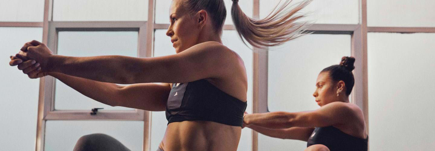 LES MILLS TONE | The ultimate strength, cardio and ab workout | Les ...